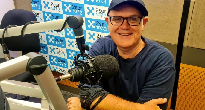 Black and White Town by Perry Keyes - 2SER